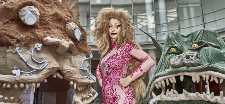 5 good reasons to view Monster Chetwynd in the SCHIRN | SCHIRN KUNSTHALLE FRANKFURT