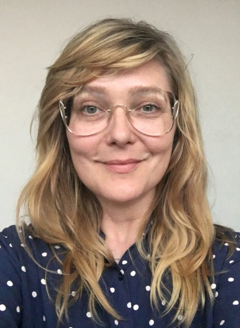 Künstler*in Julika Rudelius