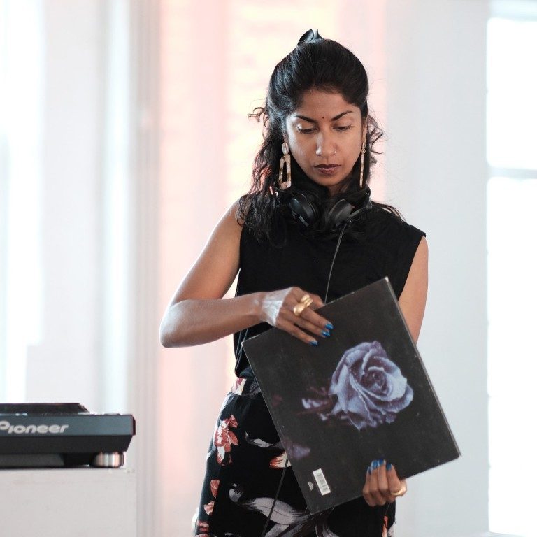 DJ und Aktivist*in Vineetha